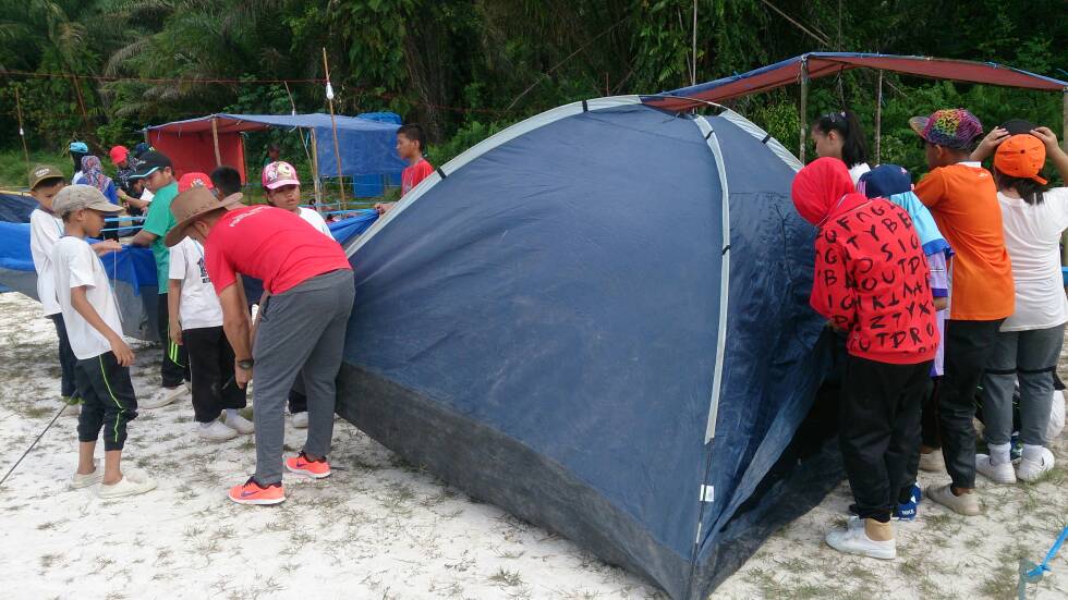 PERKHEMAHAN HARI PERTAMA