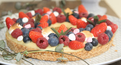 TARTE AUX FRUITS MERINGUÉE