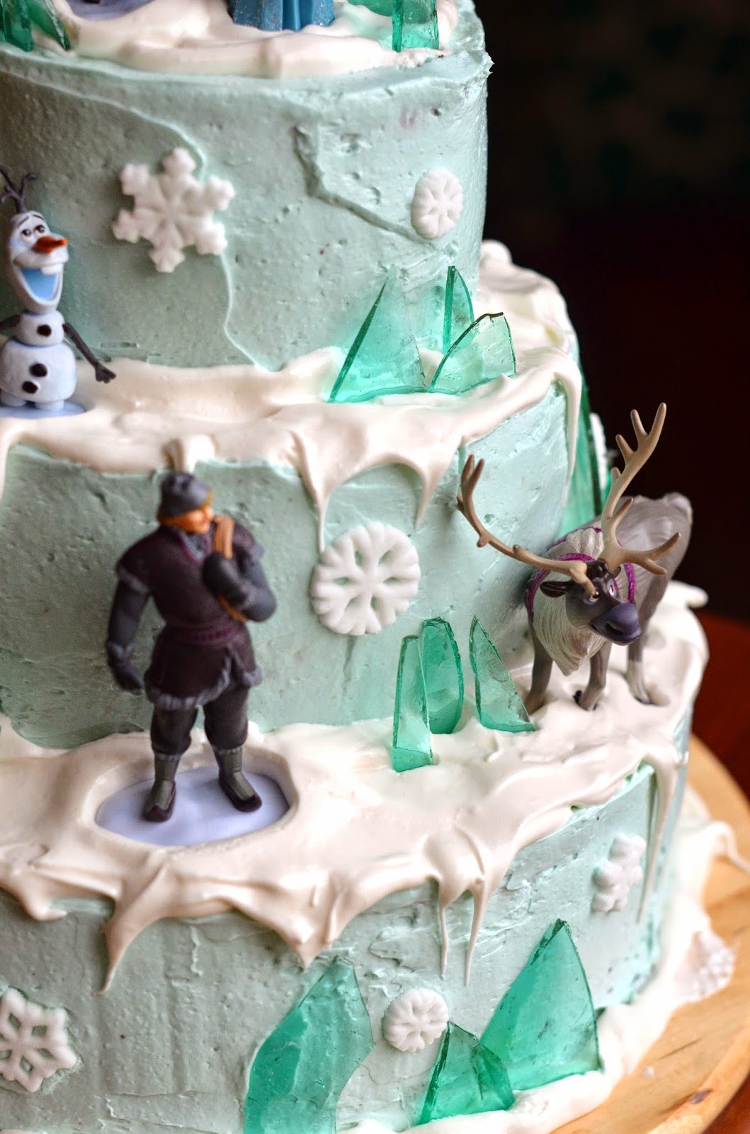 Sugar and Spice and Everything Nice: A Frozen birthday cake