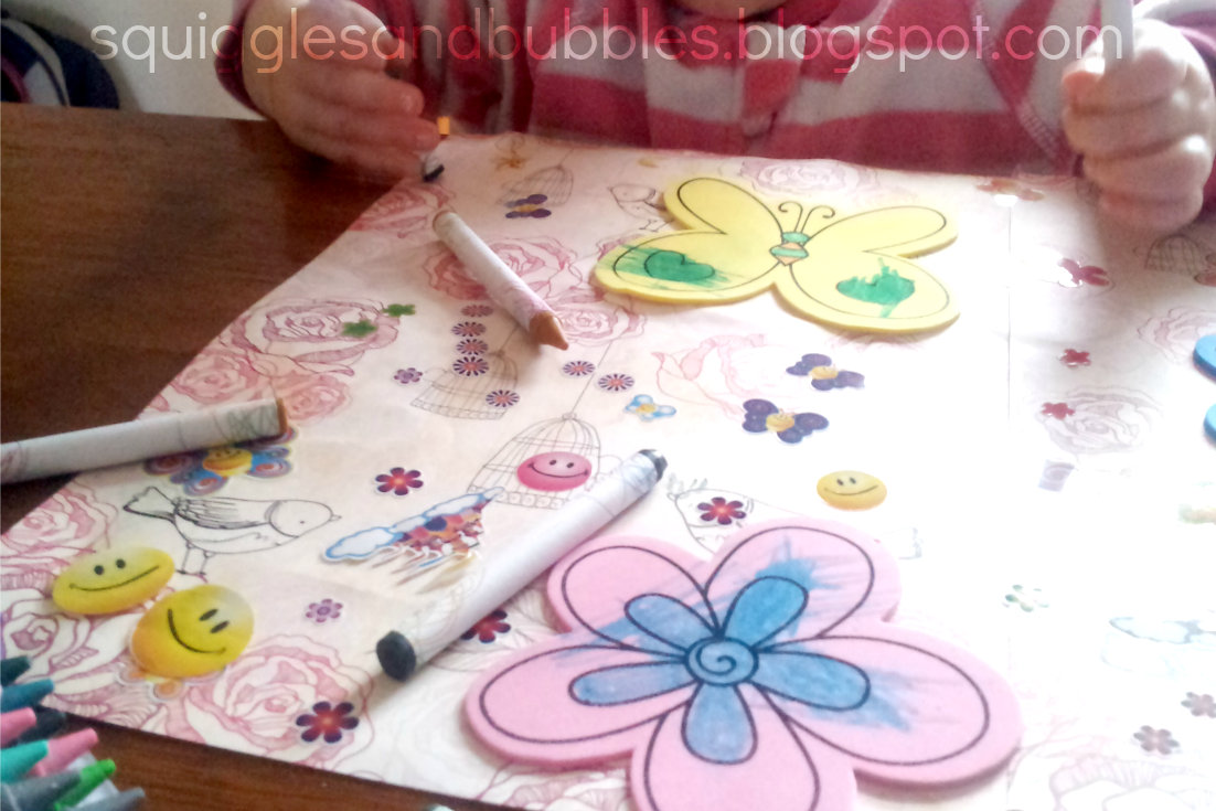 Squiggles and Bubbles: Easy Toddler Pincer Strength Activity {Learning ...