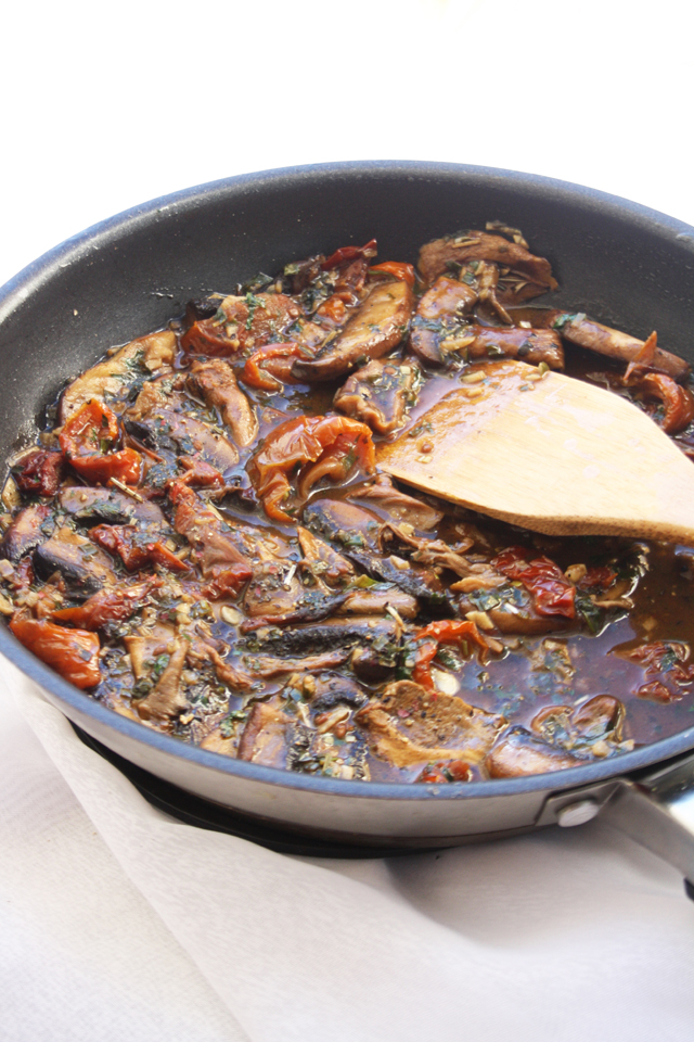 'Možeš se udat.': RIMSKI NJOKI U UMAKU OD PORTOBELLO GLJIVA, SUŠENIH ...