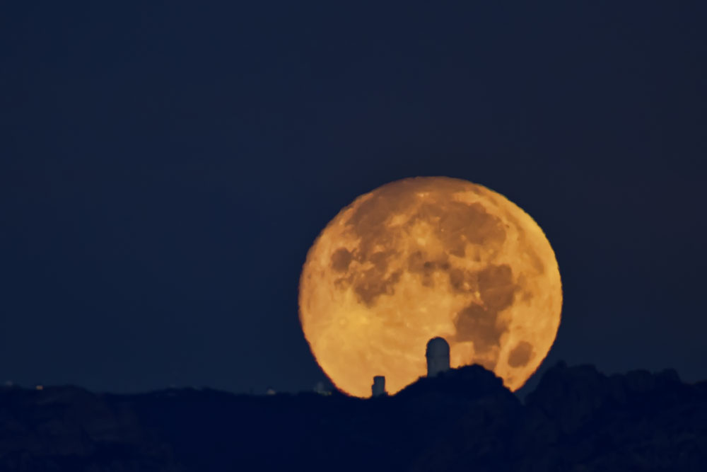 Dave's View: Selene behind Kitt Peak