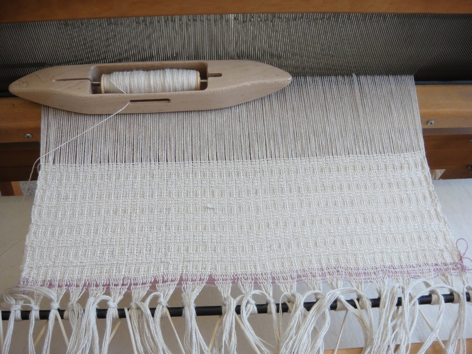 Medieval Threads: Weaving progress!