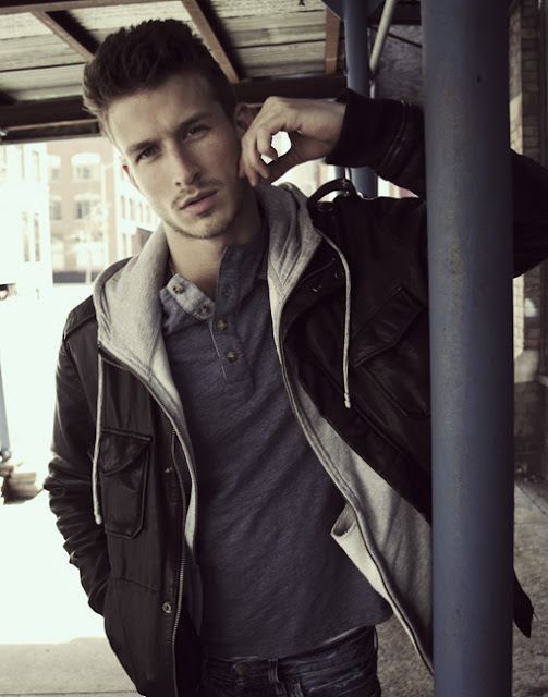 AdonisMale Blog: Adam Huber