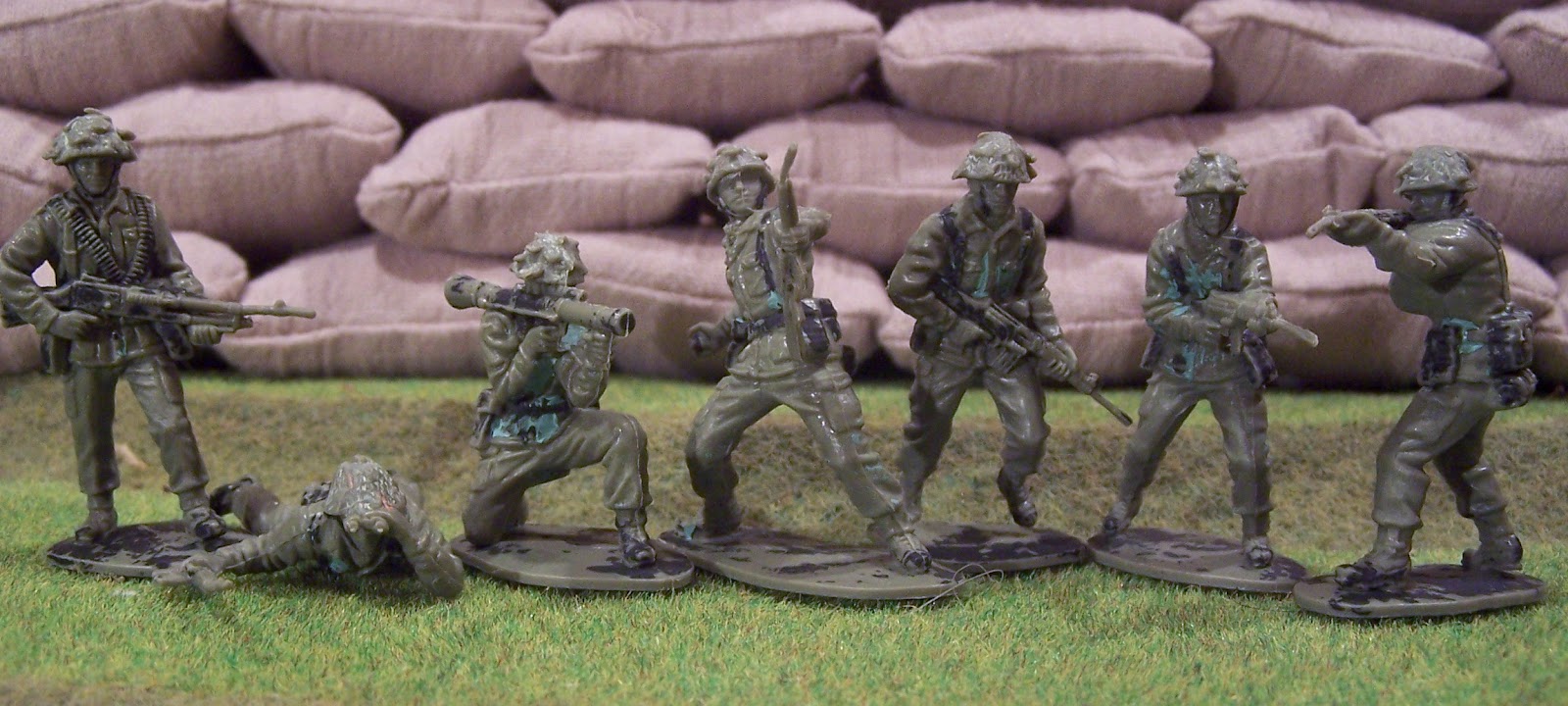 WWII Plastic Toy Soldiers: Airfix - Toy Soldiers