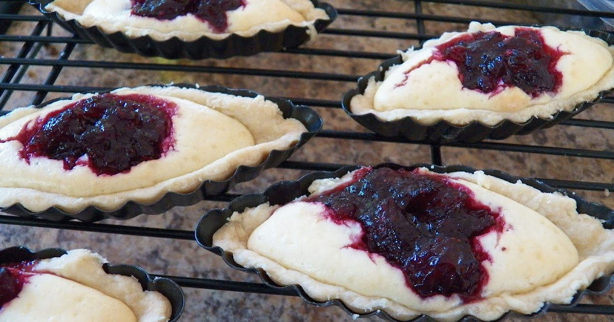 Cranberry-Partridge Berry Cheesecake Tarts - Sid's Sea Palm Cooking