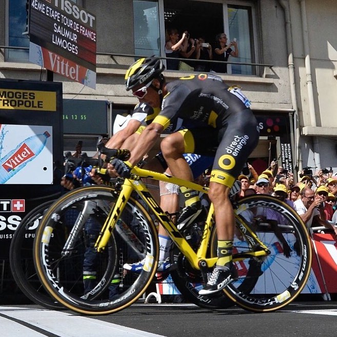 Sprinter della Casa: Racing - Throwing Your Bike (Pictures)