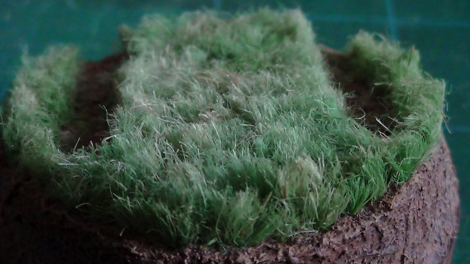 Size's military scale models: How to make grass in 1/35th scale?