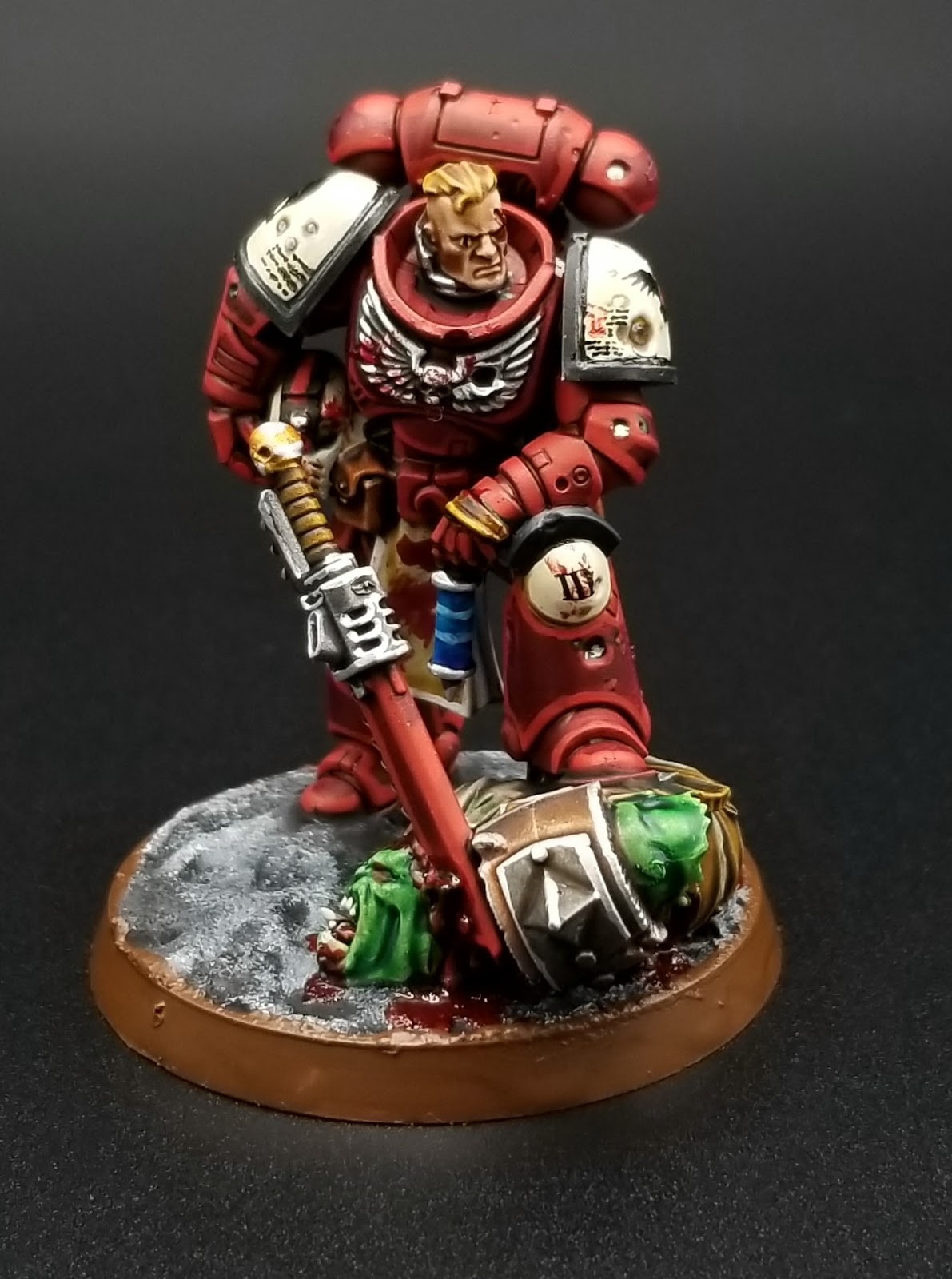 Tigurius's Omnis Arcanum Models: Blood Raven Primaris Lieutenant ...