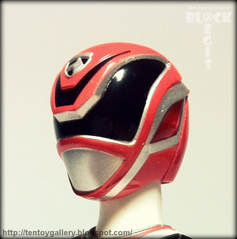 Ten Toy Gallery: Review: S.H.Figuarts Deka Red