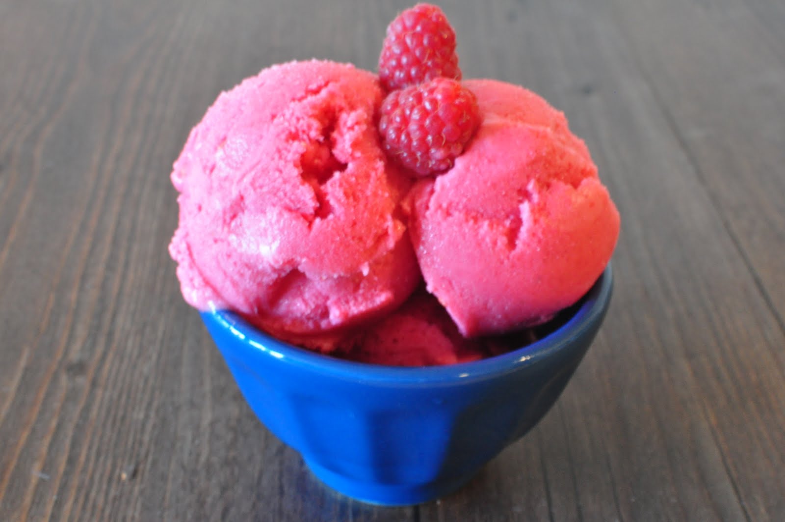 My Tiny Oven: Raspberry Frozen Yogurt