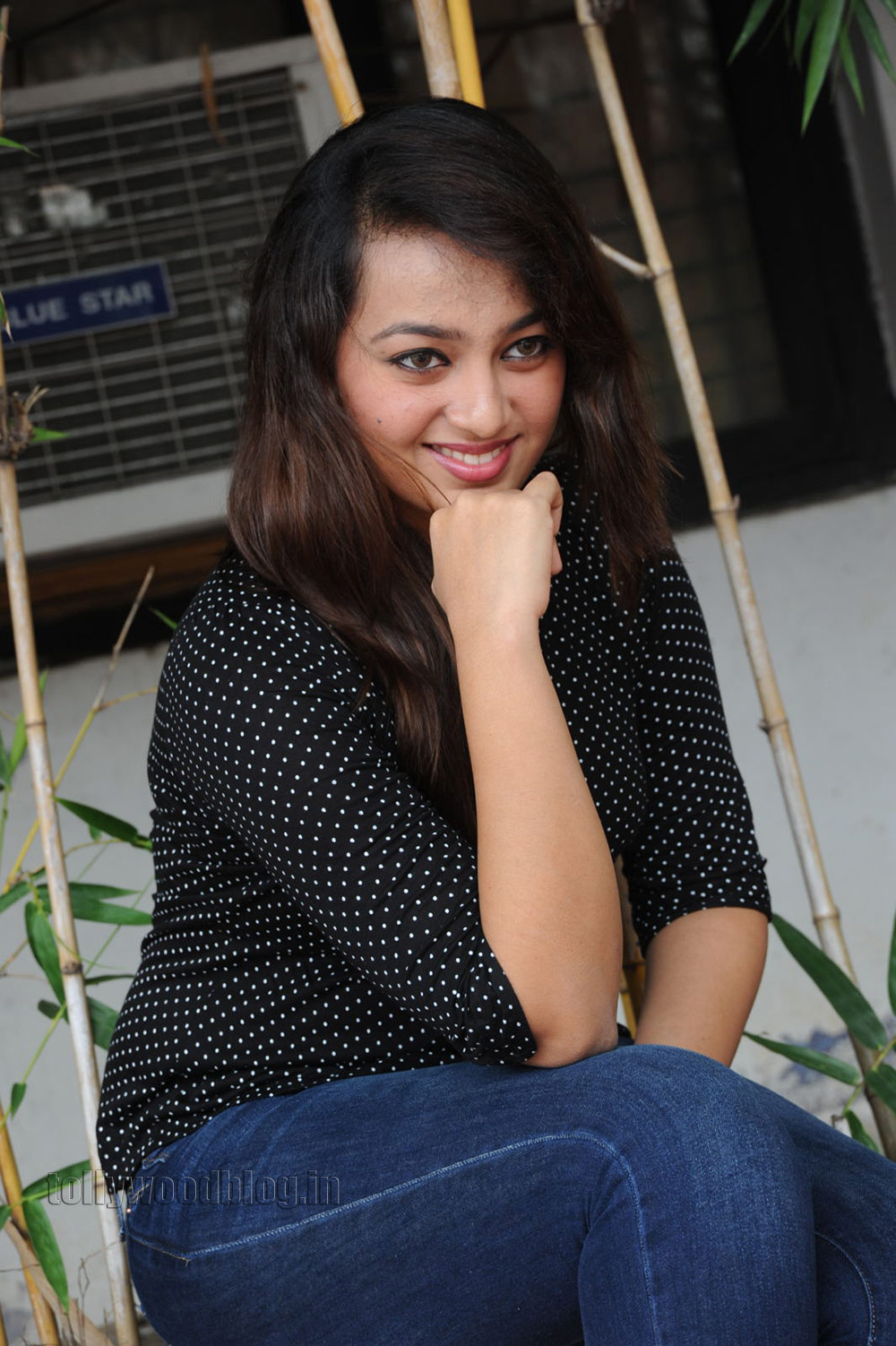 Esther Noronha Latest Stylish Photos Gallery