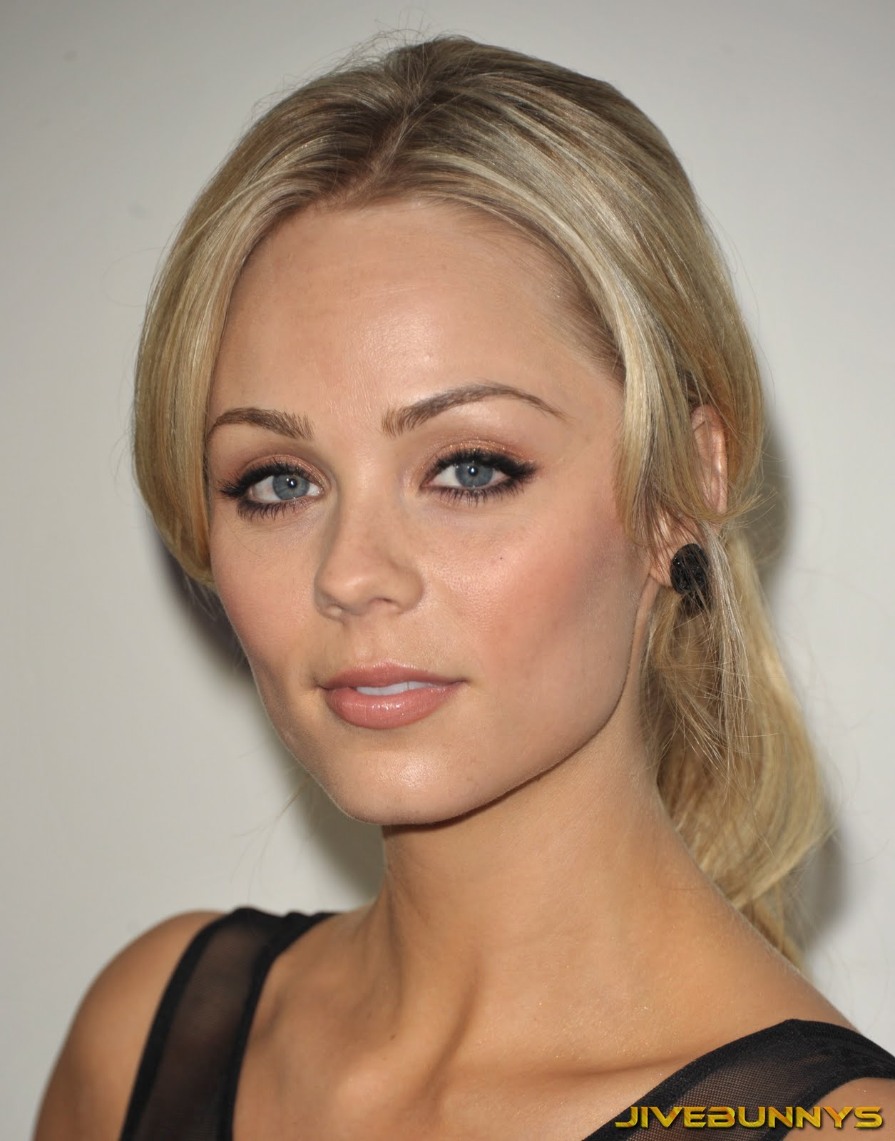 Laura Vandervoort special pictures (6) | Film Actresses