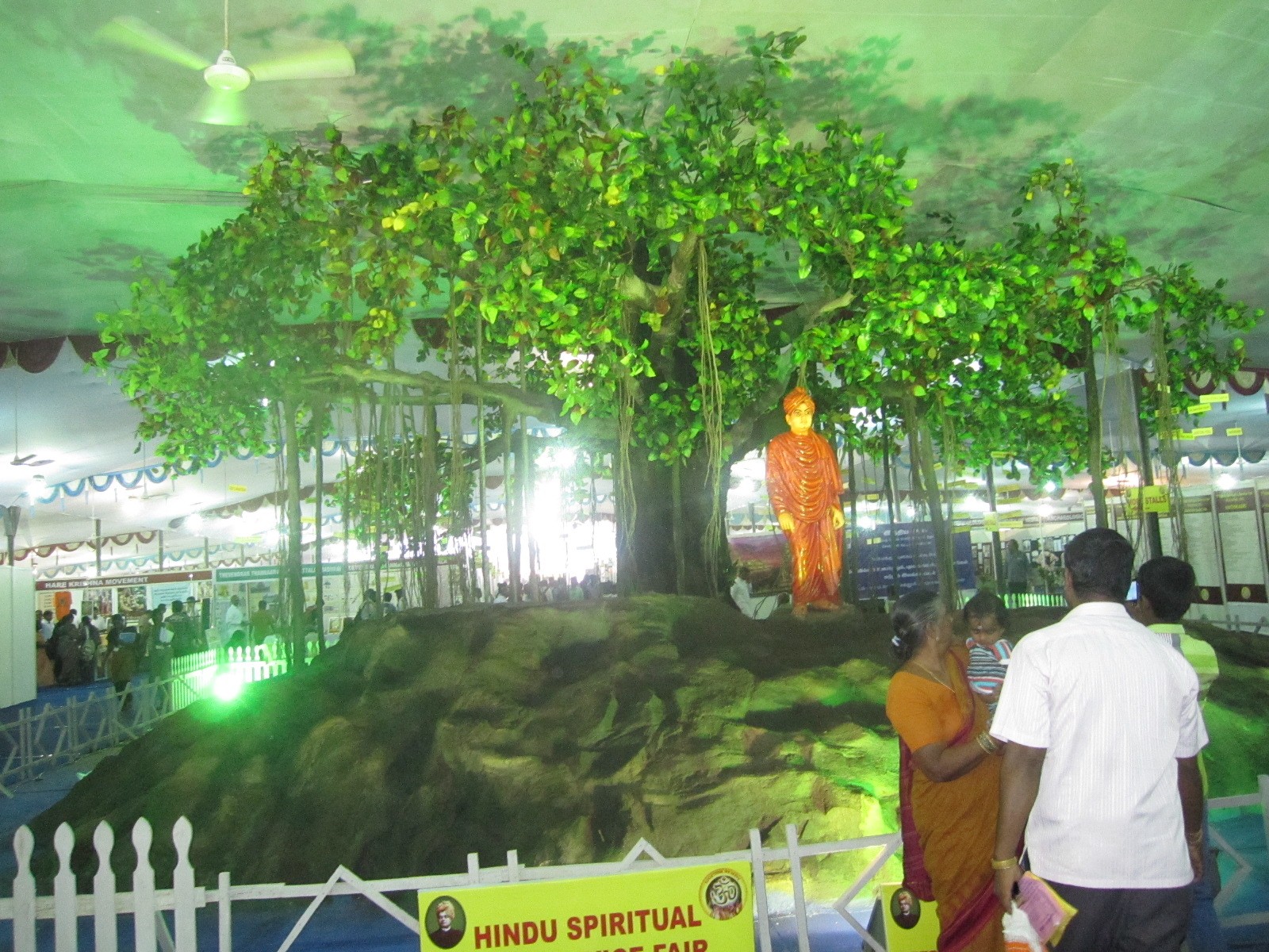 Five Lakh People visited the 5th Hindu Spiritual and Service Fair at ...
