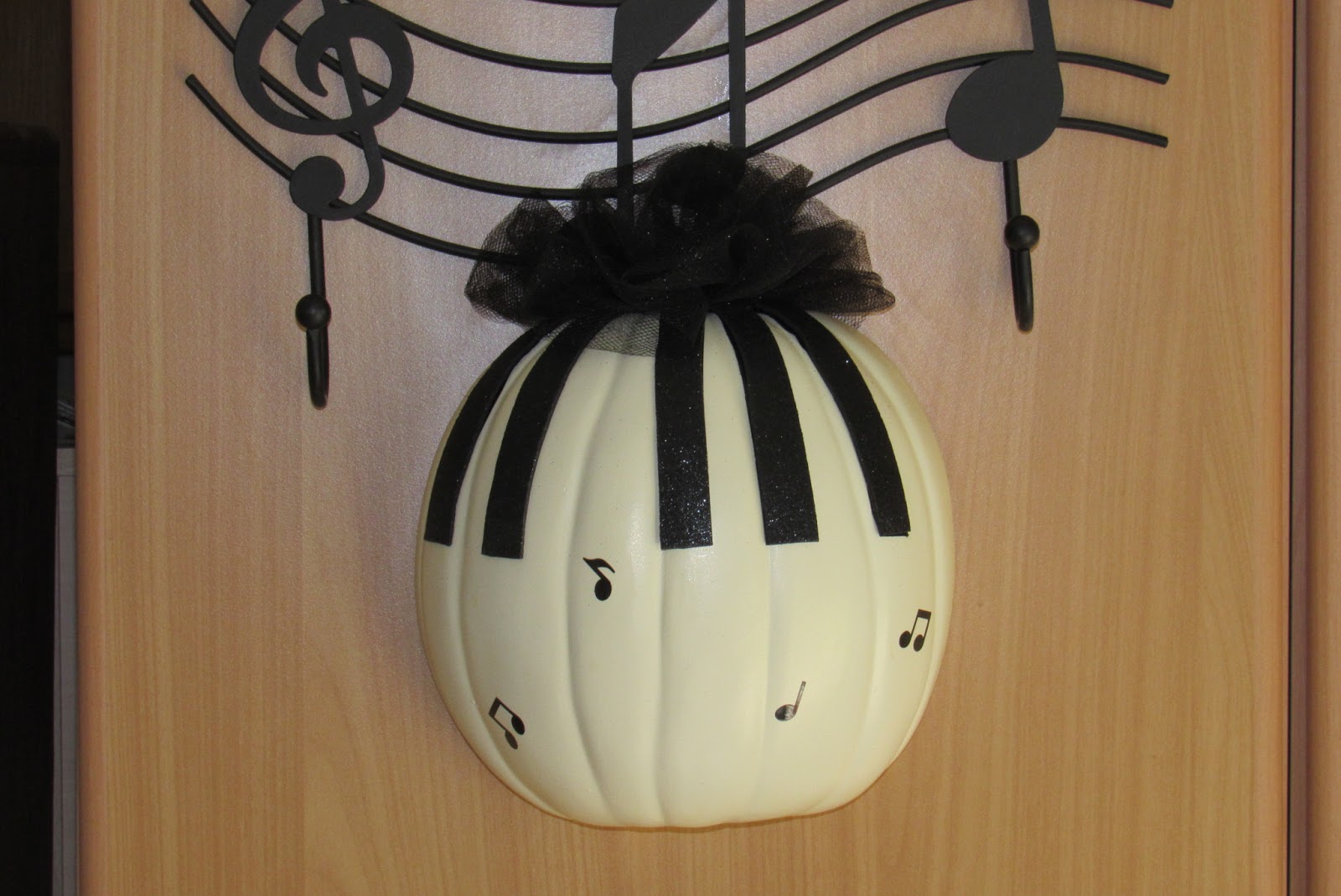 Addicted to Lovely: Piano Pumpkin