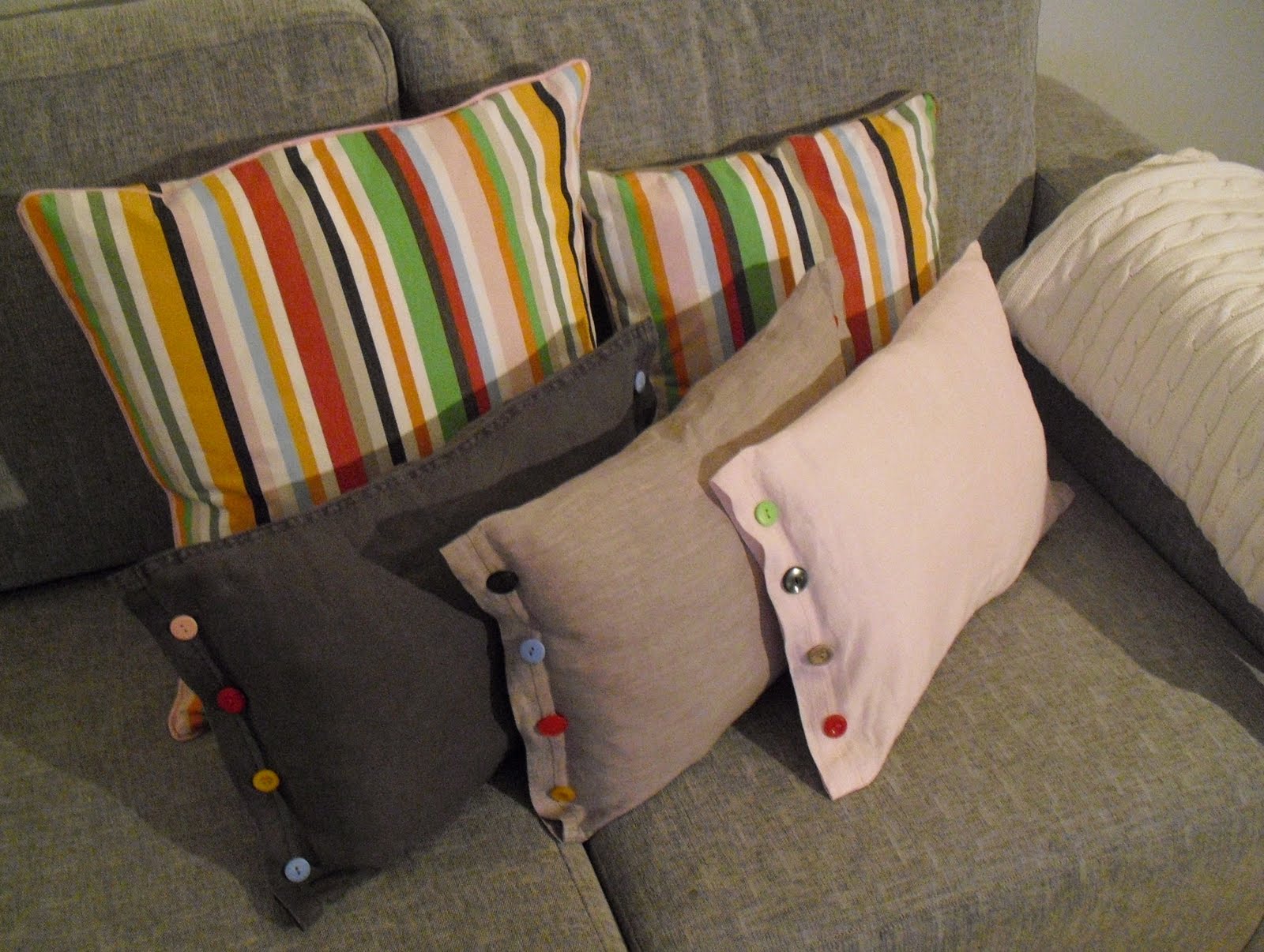 Moski: Hjemmesydde sofaputer