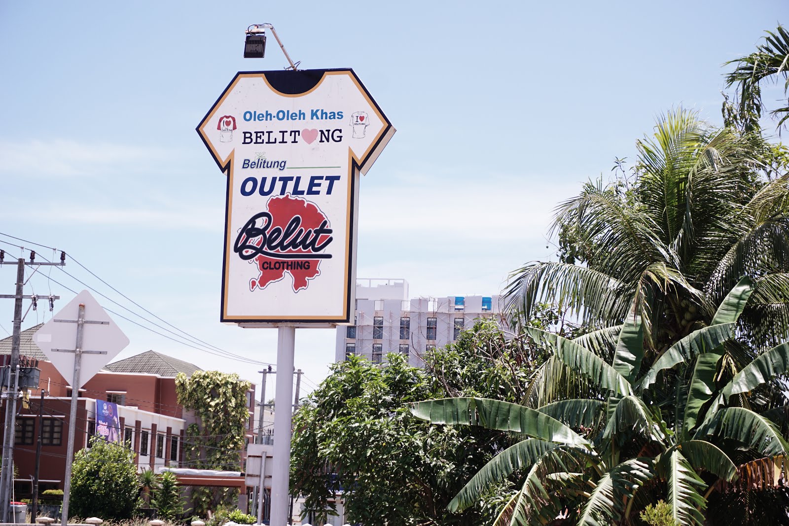 [Travel]: Enjoy Free 3D Mural Belitung Outlet - Stevie Wong