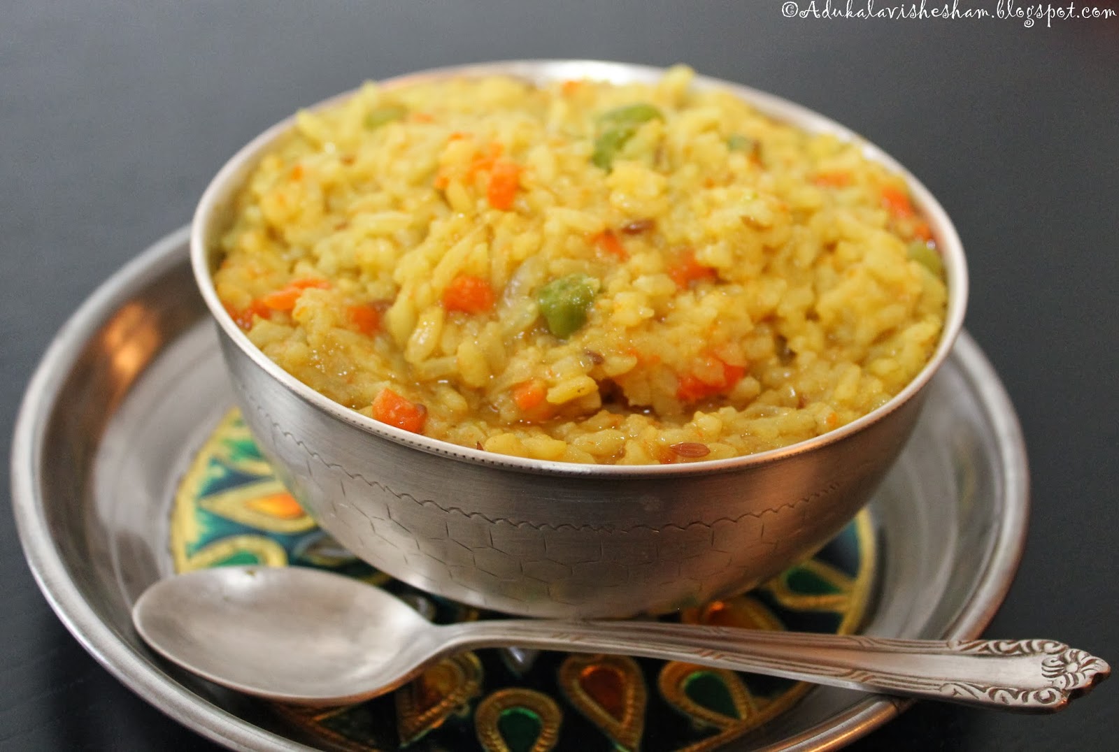 Adukala Vishesham: Mixed vegetable Khichdi