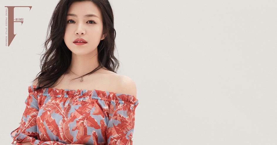 China Entertainment News: Actress Michelle Chen covers fashion magazine