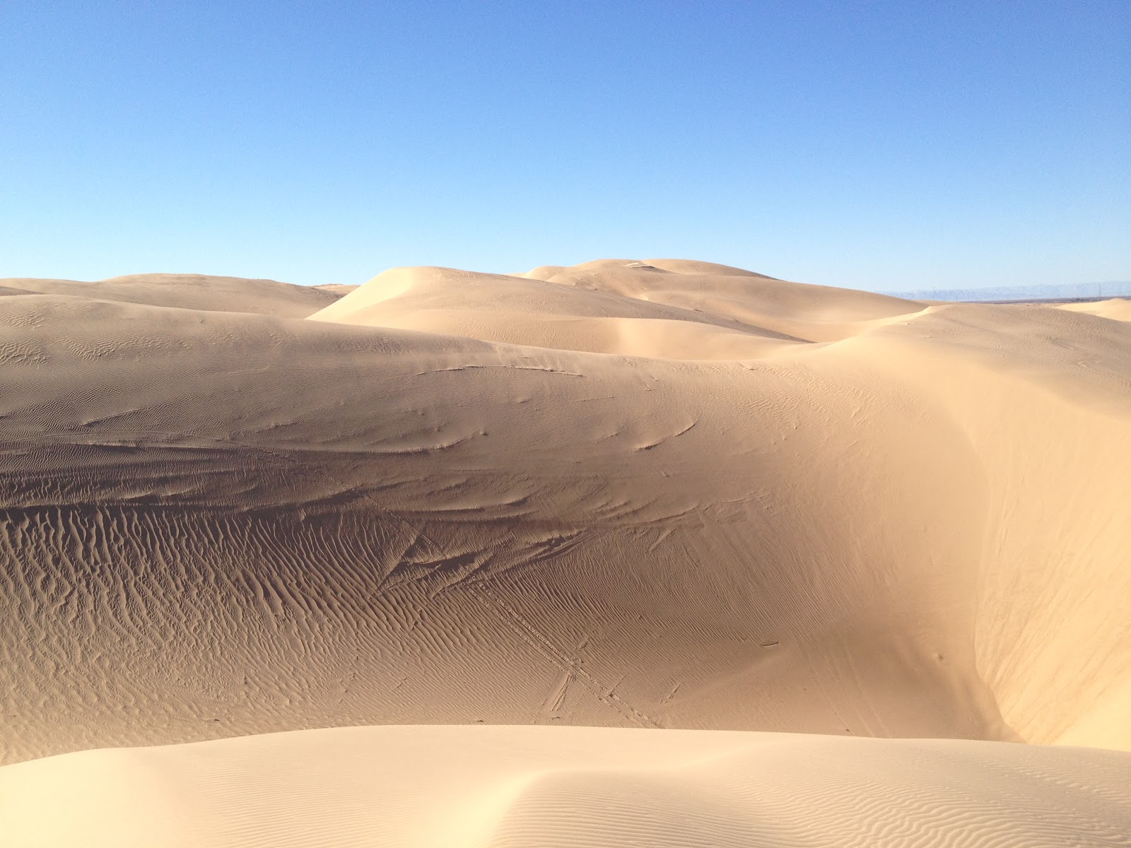 Lele Kawa: Imperial Sand dunes, CA