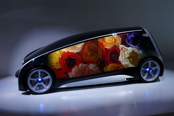 Toyota Fun-vii concept whole screen works as the display - Spyful ...