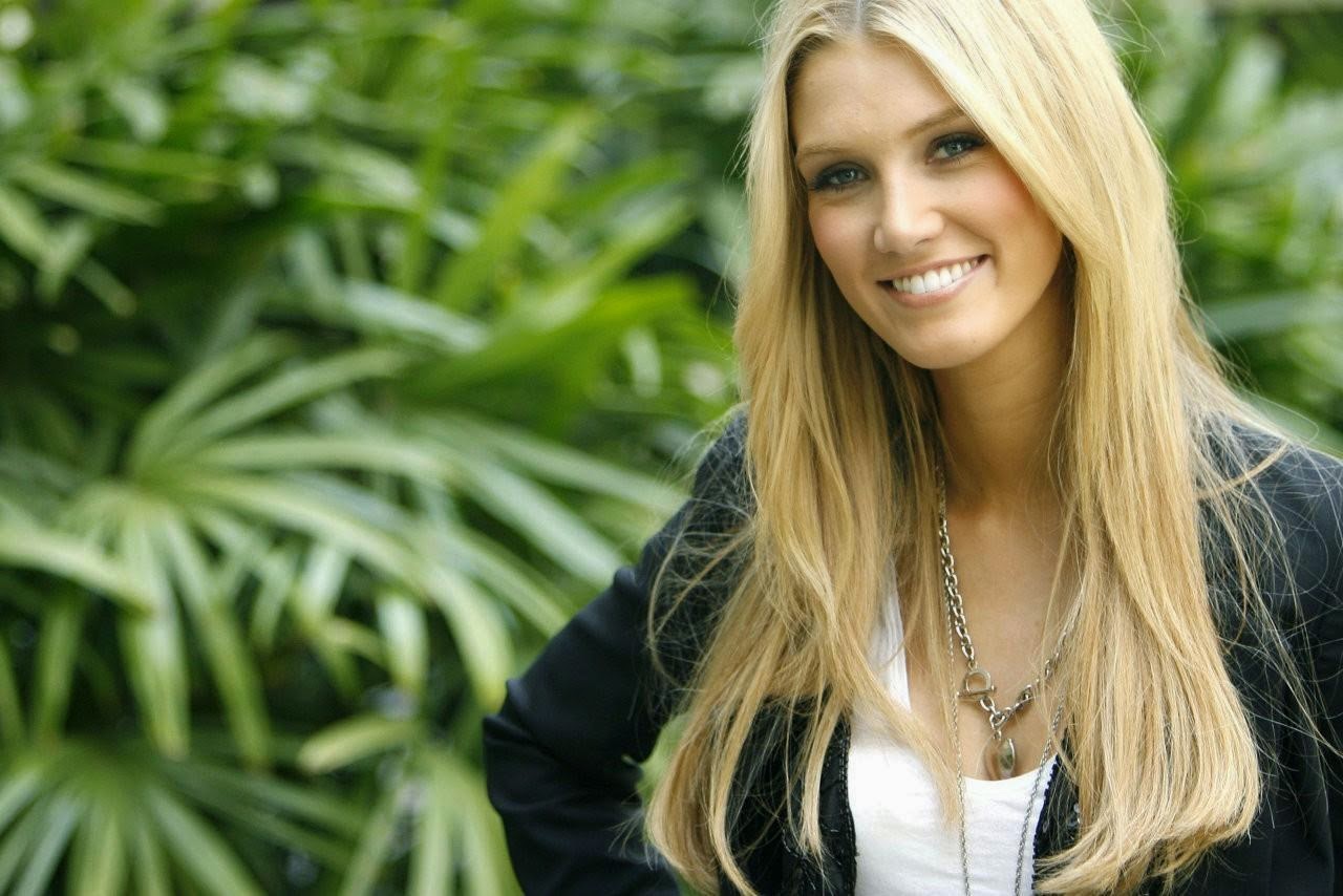 penetrating beauty: Delta Goodrem