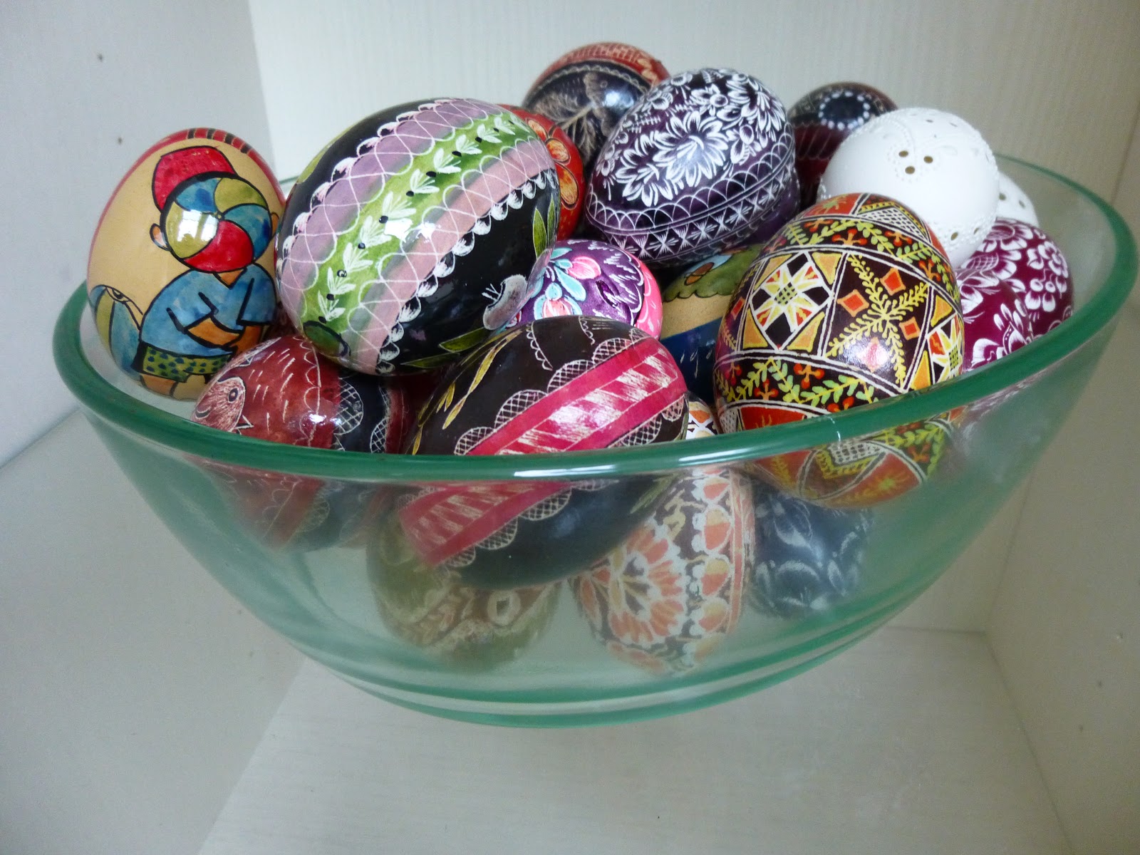 Czeching In Again: Egg Display Ideas