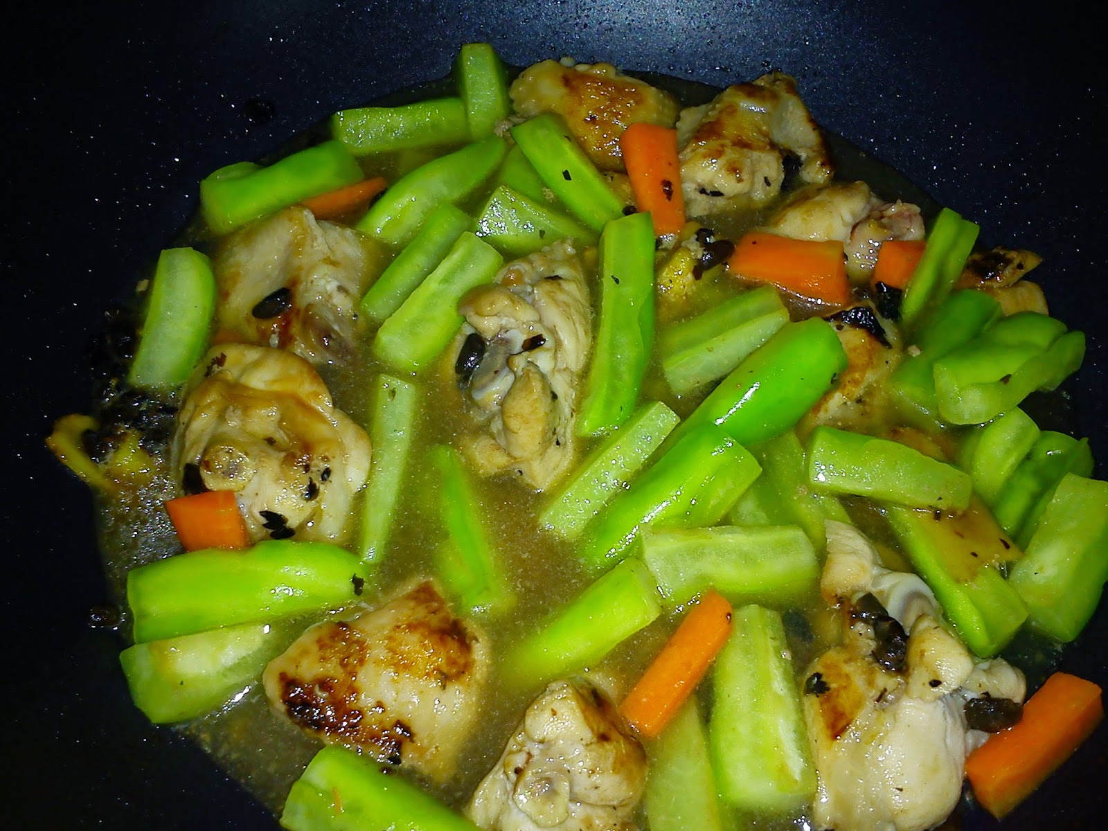 Cooking Pleasure: Braised Bitter Gourd With Chicken