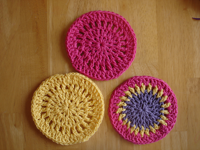 Fiber Flux: How to Crochet in the Round
