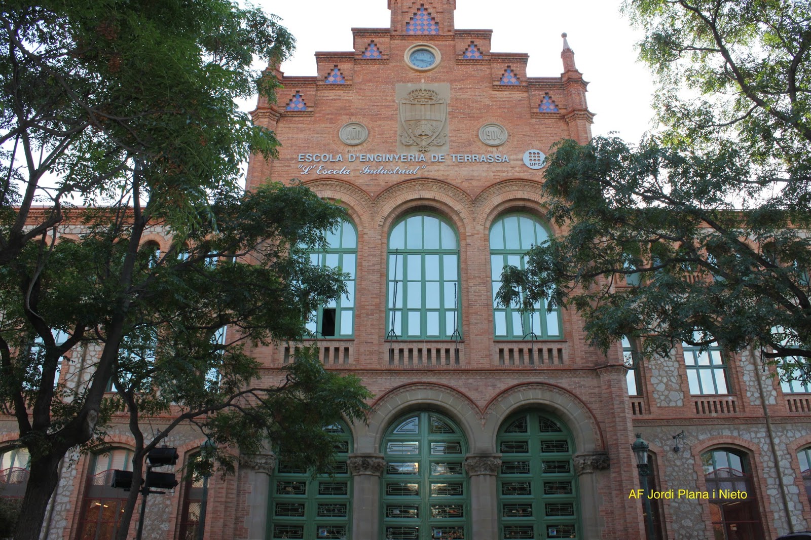 Passejant per Terrassa: L'ESCOLA INDUSTRIAL DE TERRASSA