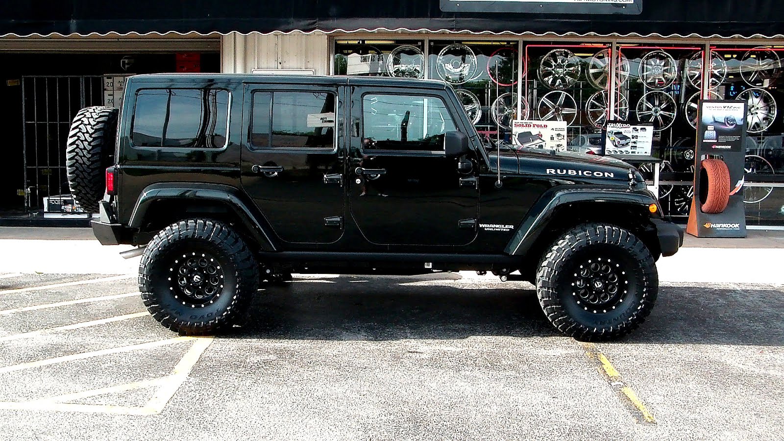 Jeep Wrangler (JK) Black - Black Choices