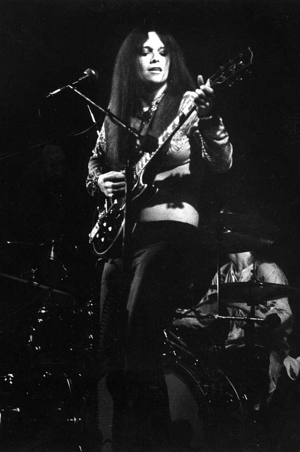 Zona Rock Dan Metal : APRIL LAWTON