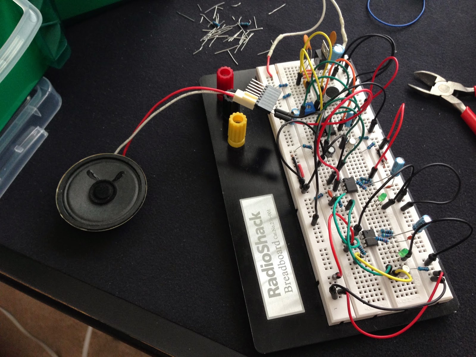 Hands On - Make: More Electronics