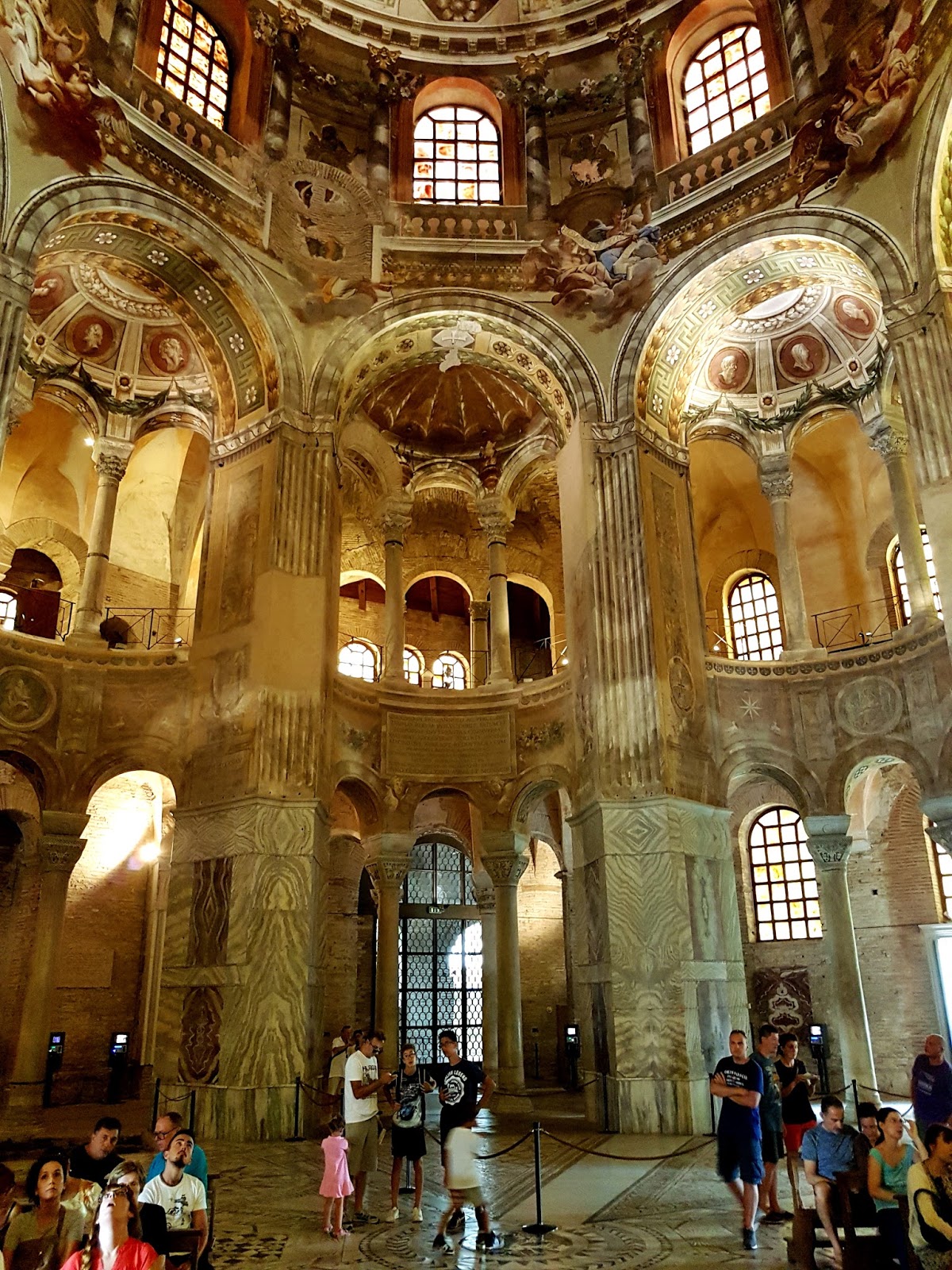 cautatorul: iunie 2017