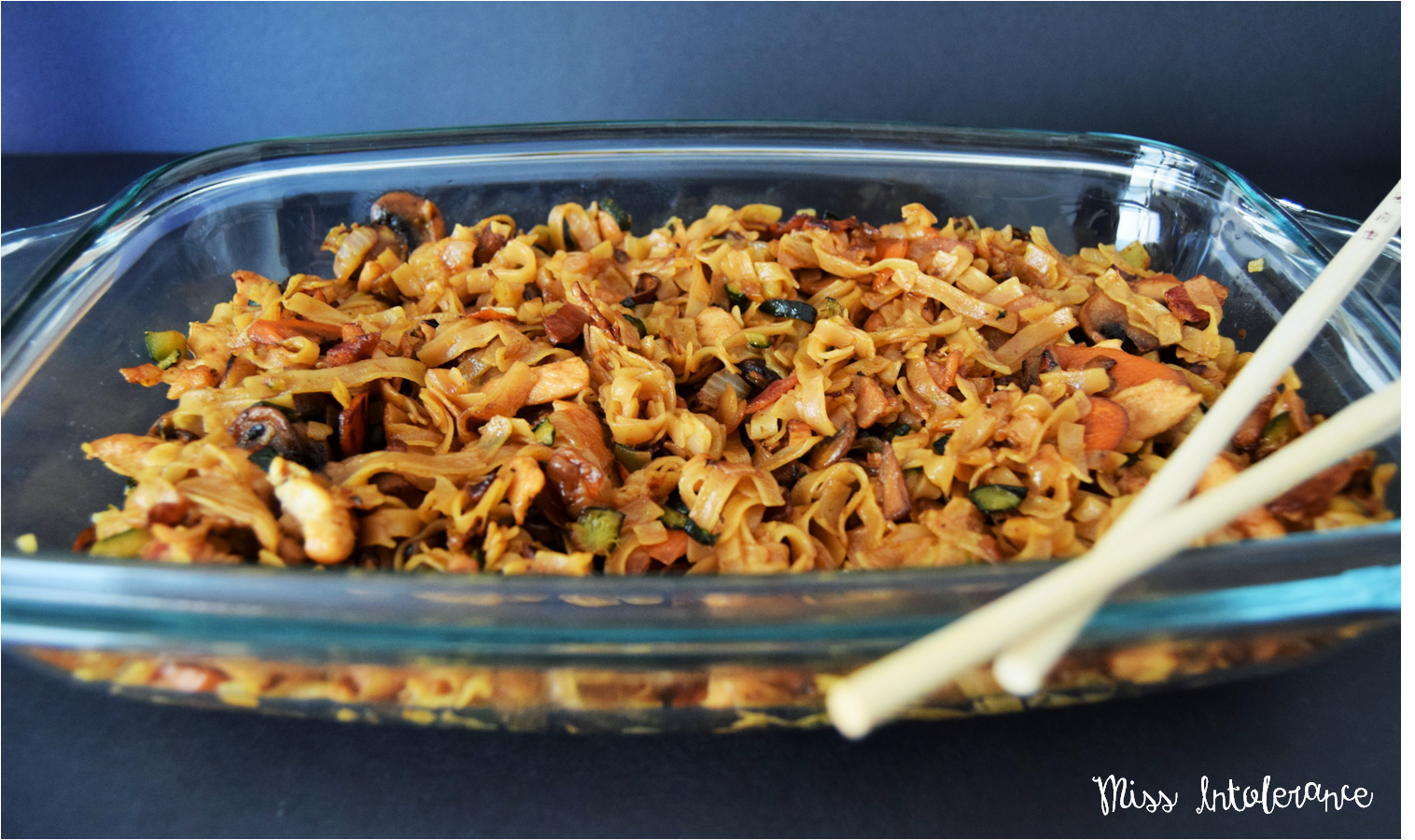 Miss Intolerance: Tie-pan de tallarines de arroz con pollo y verduras