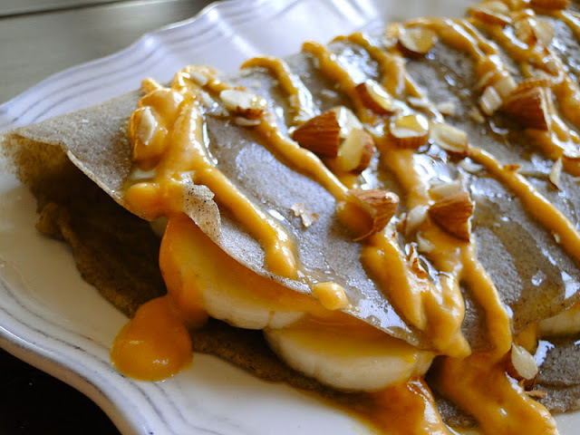 Sketch-Free Eating: Pumpkin Attack!: Pumpkin Creme Crepes and Pie