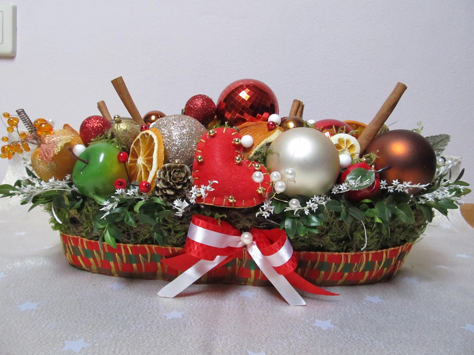 Stroiki i ozdoby okazjonalne : Stroiki bożonarodzeniowe czerwone