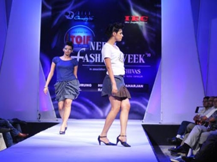 Mega Model Season 2 - Photos