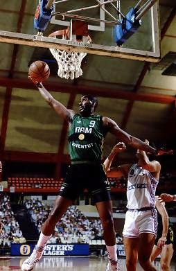 ESPÍRITU CAFETERO: REGINALD "REGGIE" JOHNSON, EL TALENTO DE LA SOBRIEDAD