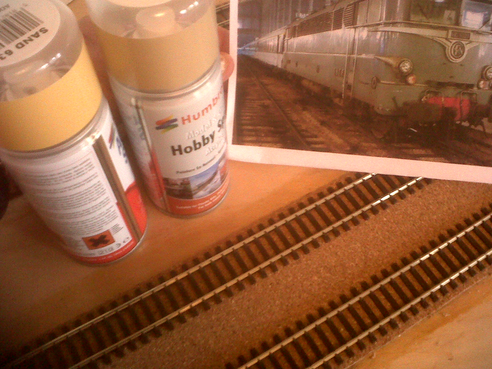 French Model Railway: Spray painting the track.