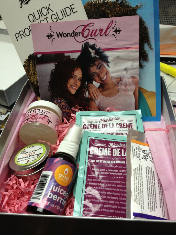 Natural Hair Journey: WHAT IS CURLKIT? MY THOUGHTS AND A QUICK REVIEW