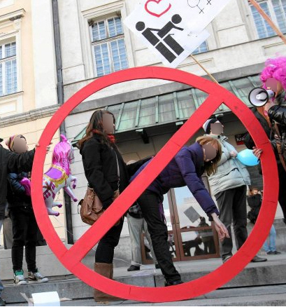 ZSP Warsaw: Disrepect and Profanation of Fascist Symbols