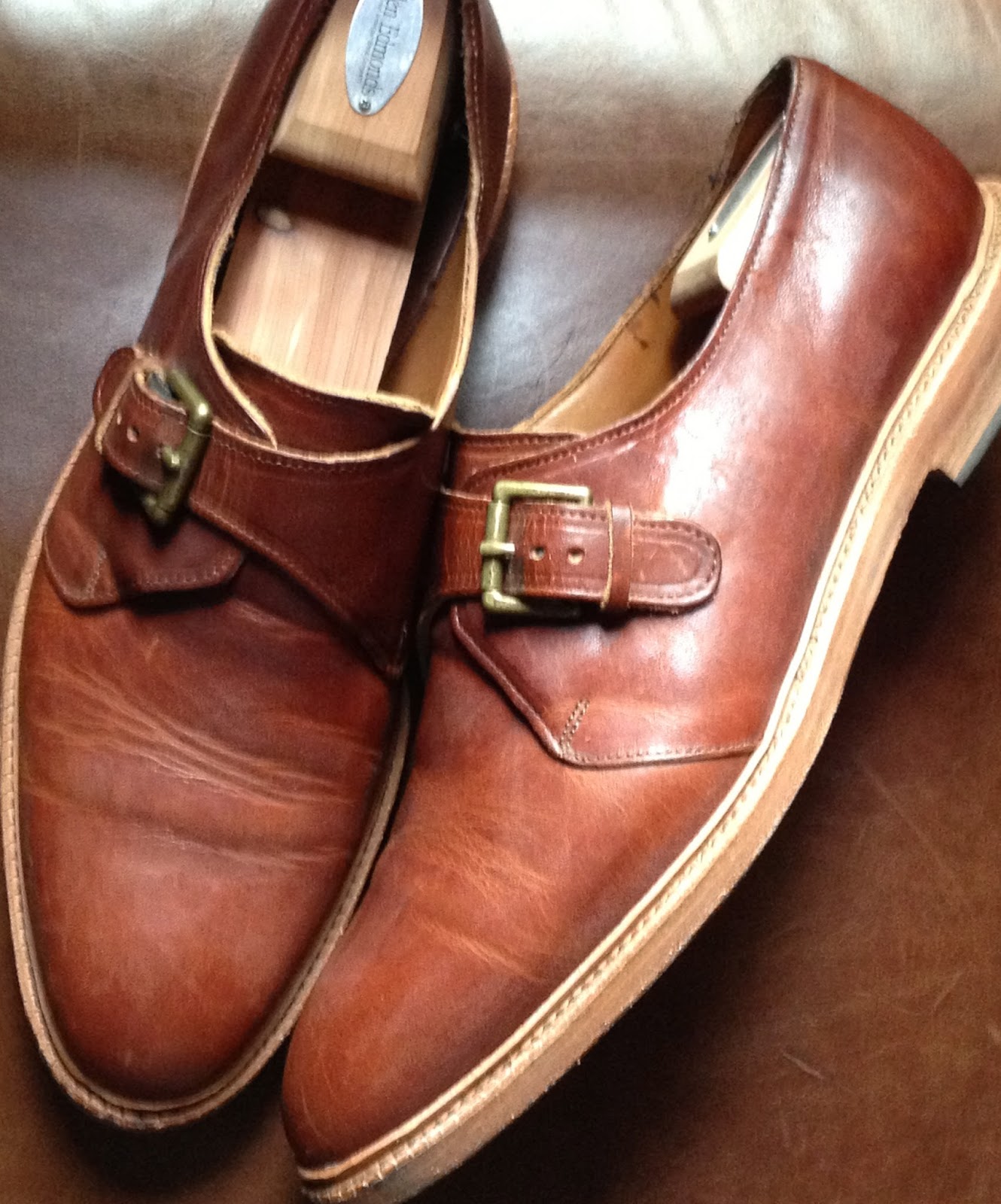 SilkDamask : One Two buckle my shoe, To this day some of us do.