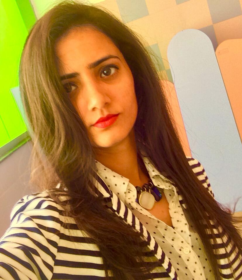 Actress Manika Latest Photo Gallery - Latest Movie Updates, Movie ...