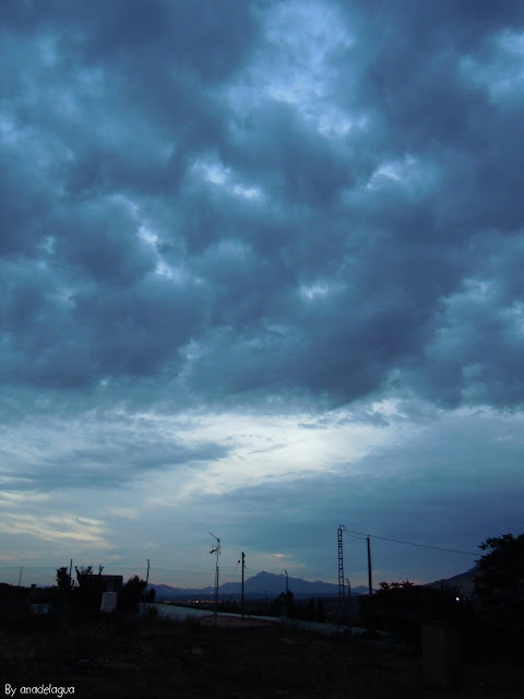 STELLEAR: LAS NUBES AZULES