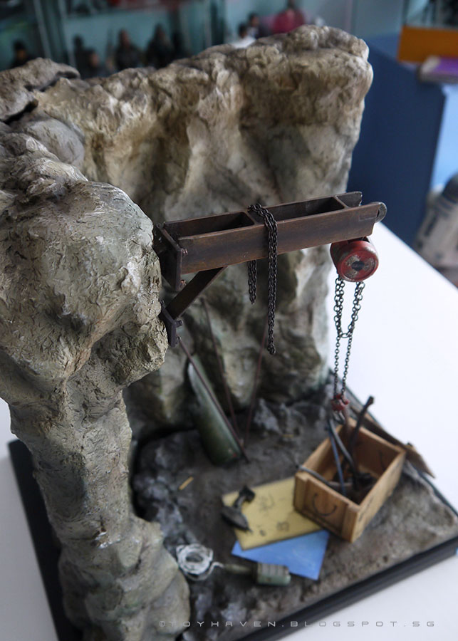 toyhaven: REVIEW of IHNS TOYS SO-00001 1/6th scale The Cave scene ...