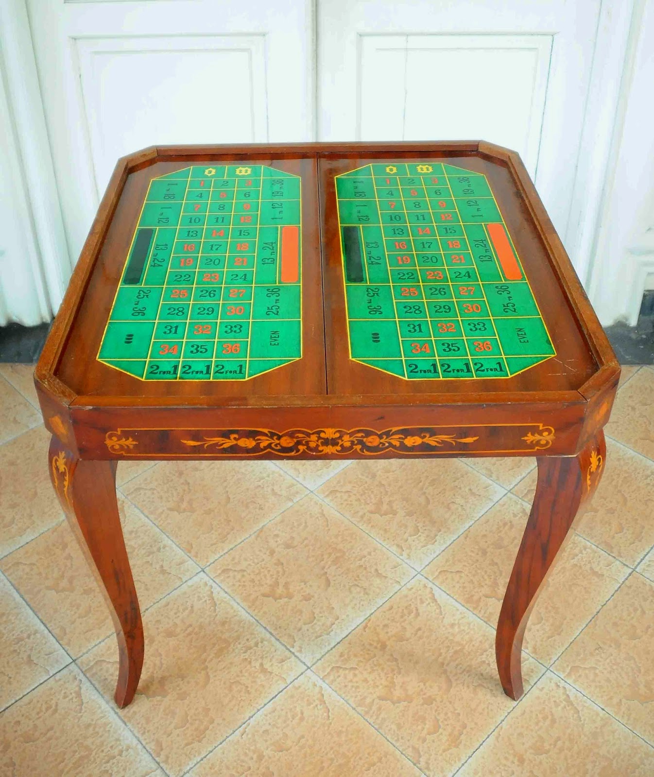 Old Vintage Gallery: Antique Roulette Games Table - Made in Italy