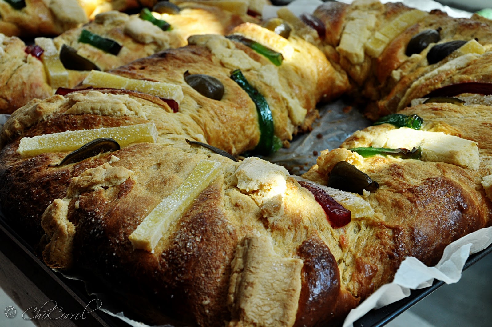 CoLoRes, SaBoRes, oLoRes...CoLoRs, TaSTeS, SmeLLS: rosca de reyes ii