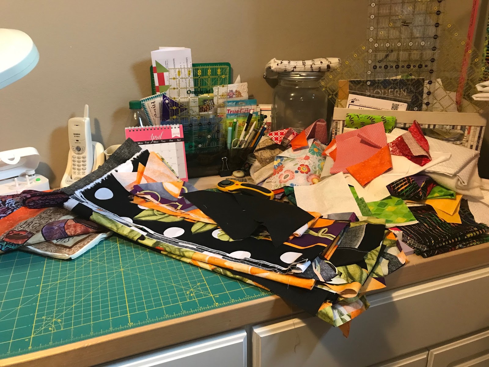 My Sewing Room: Digging into the mess