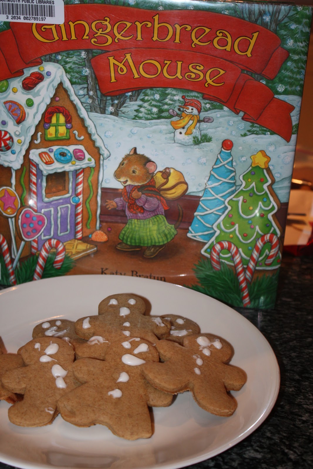 Superheroes and Princesses: Gingerbread Mouse, Cookies, and Waffles